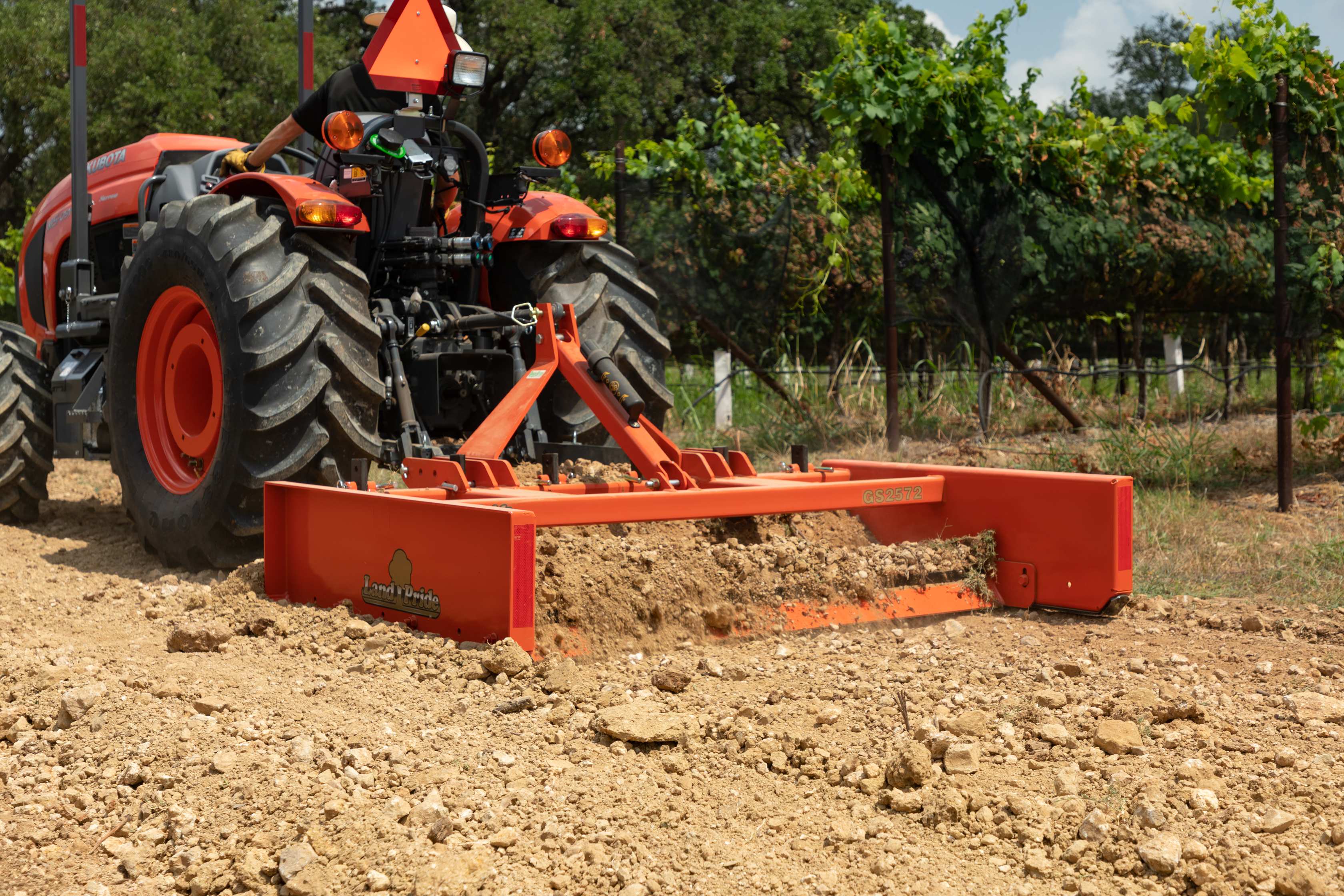 GS25 SERIES GRADING SCRAPERS - Lee Tractor